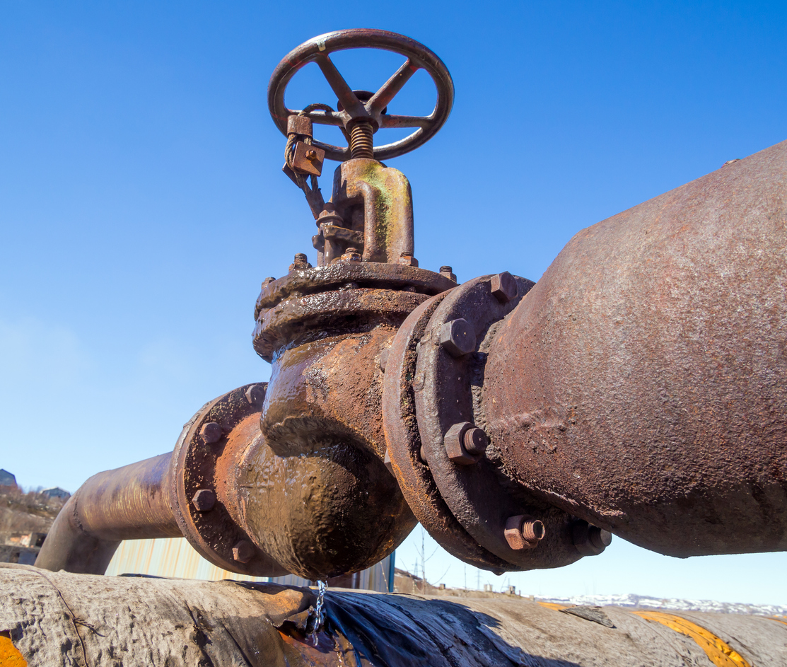 4 Ways a Defective Water Main Is a Risk for Your Home